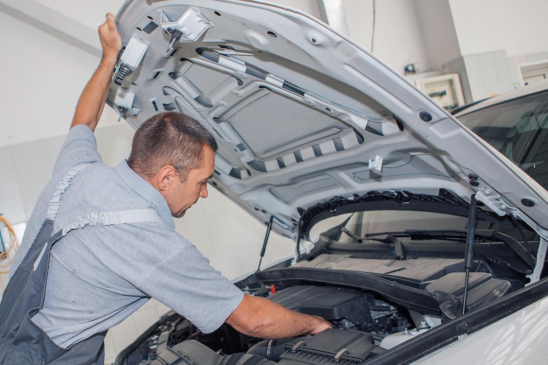 BMW VANOS Repair Cost UK 2026 | What to Expect | Bumper