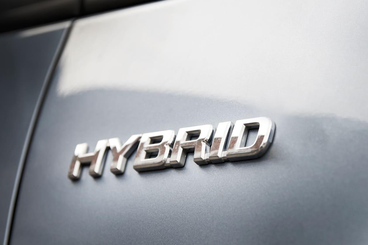 7 Common problems with hybrid cars | Bumper