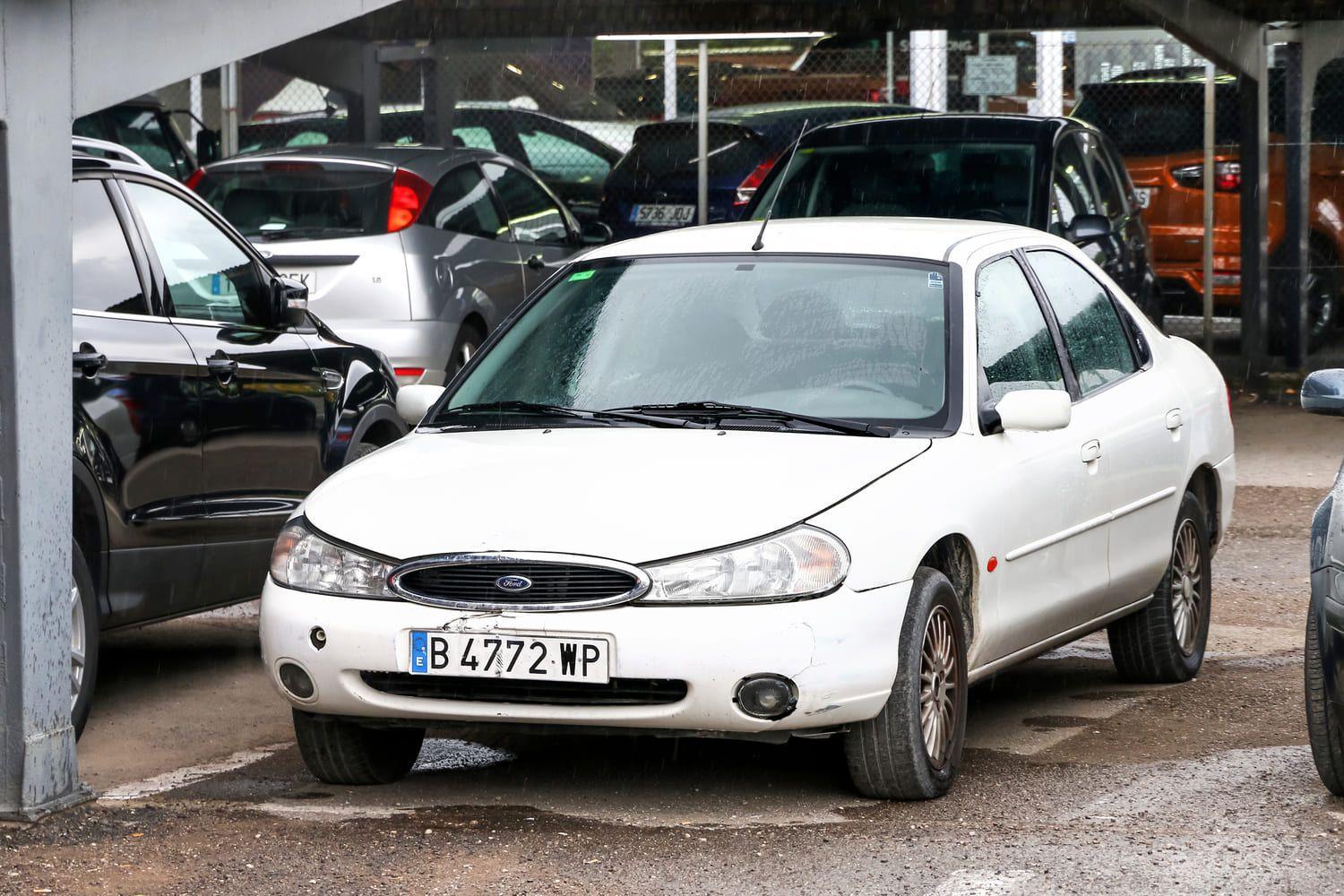 13 top selling cars of the 1990s | Bumper