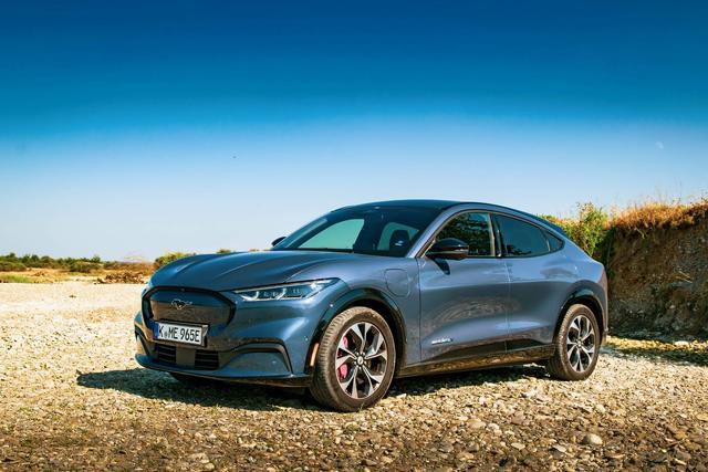 The Longest Range Electric Cars | UK Guide | Bumper
