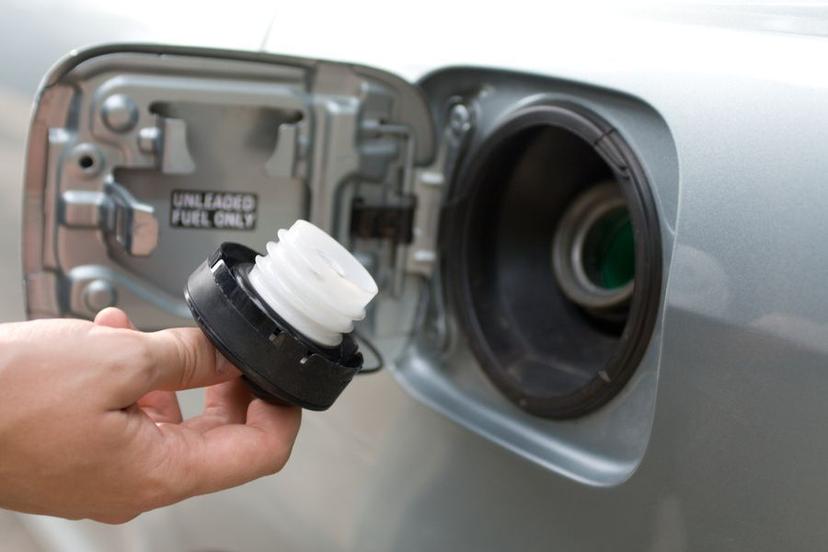 What Problems Can A Loose Fuel Cap Cause? | Bumper